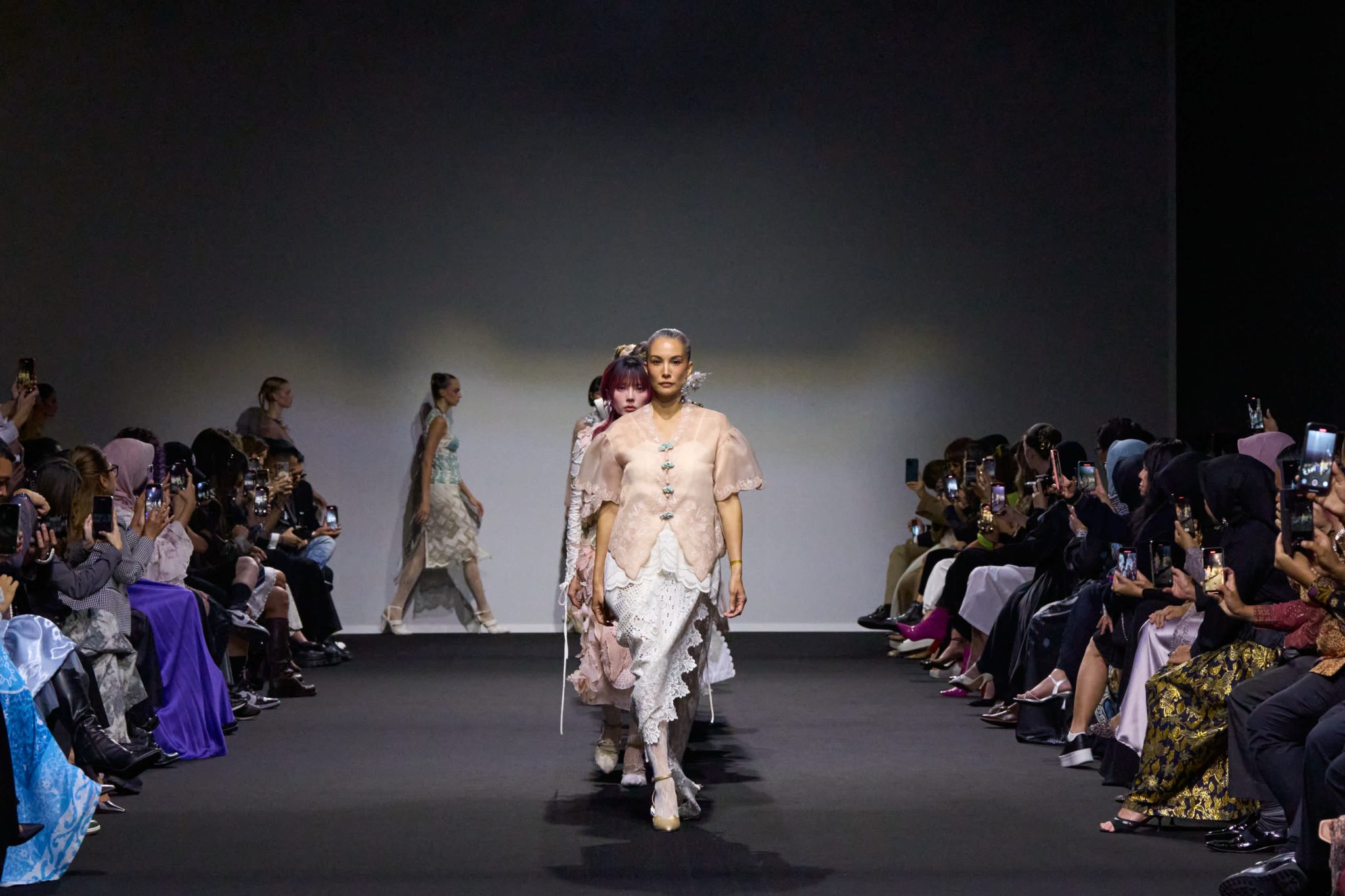 Home Page - Dubai Fashion Week